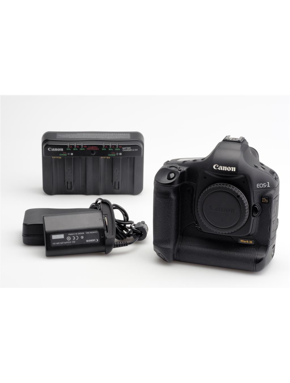 Canon EOS-1 DS Mark III w. Charger & Only 6000 Exposures | JO GEIER